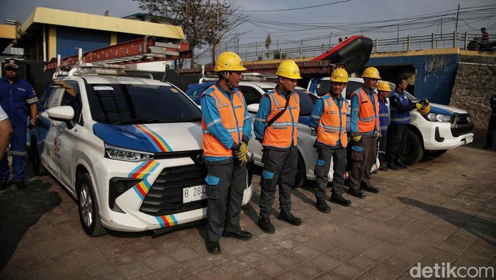 PLN Apel Siaga Kelistrikan Jelang Musim Hujan PLN Apel Siaga Kelistrikan Jelang Musim Hujan