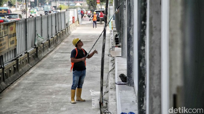 Melihat Progres Revitalisasi Halte Cawang Central