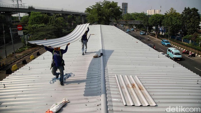 Melihat Progres Revitalisasi Halte Cawang Central