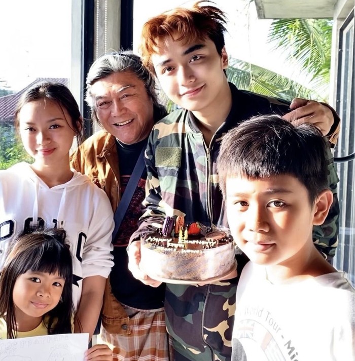 Willy Dozan Kompak Makan Sushi dan Shabu-shabu Bareng Leon Dozan