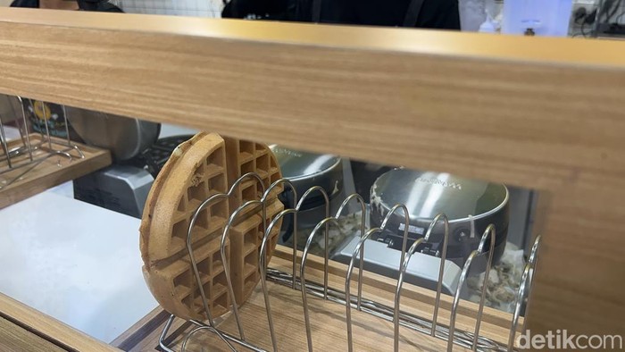 Nikmatnya Waffle ala Korea dengan 20 Varian Rasa di Kelapa Gading