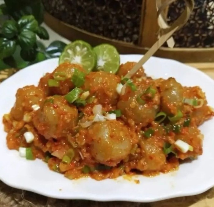 Mantul! 20 Cilok Goang Berkuah Gurih Pedas Ada di Sini!