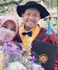 Rahadian, Individu Autistik yang Kuasai Bahasa Cina Kini Tempuh S2 di ...