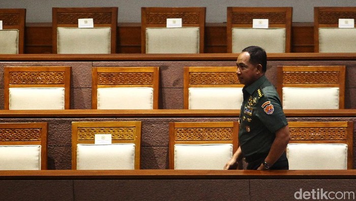 Momen Paripurna DPR Setujui Jenderal Agus Subiyanto Jadi Panglima TNI