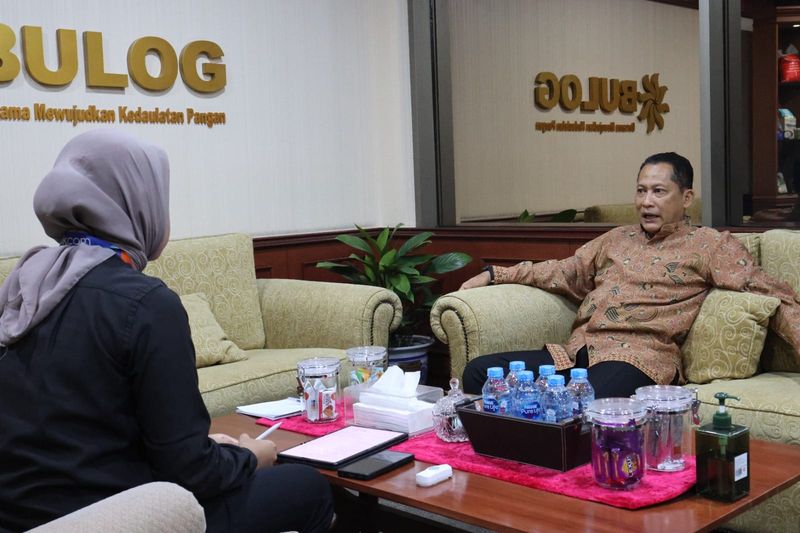 Putar Otak Redam Buas Gejolak Harga Beras Putar Otak Redam Buas Gejolak Harga Beras