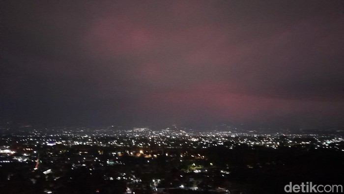 Menikmati Pemandangan Garut Kota dari Tegal Malaka