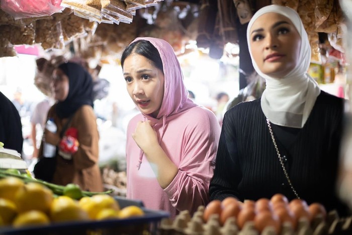 Kedekatan Putri Zulhas dan Nagita Slavina, Kulineran sampai Masak Bareng