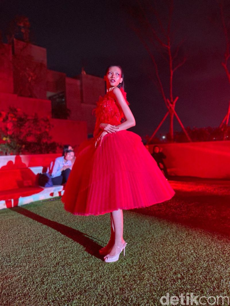 Label Tailor Made 01, Apresiasi Lakon pada Detail Jahitan Berkualitas