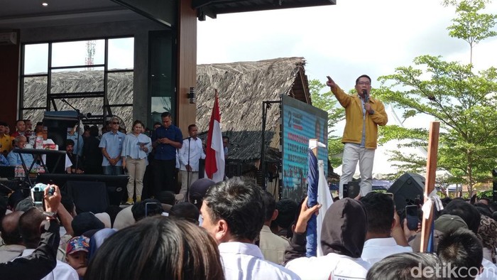 Soal Laporan PDIP, Bawaslu Jabar Akan Panggil Ridwan Kamil Soal Laporan PDIP, Bawaslu Jabar Akan Panggil Ridwan Kamil