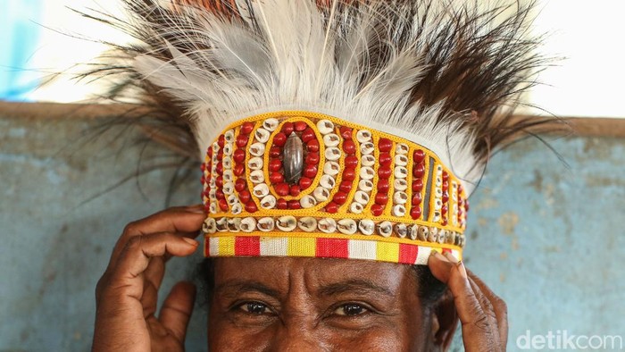 Jualan Noken, Mama Papua Mampu Kuliahkan Anak