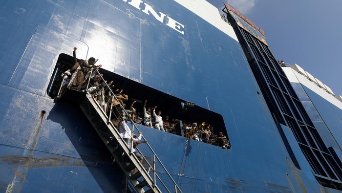 Pasukan Houthi 'Tur' di Kapal Terkait Israel yang Berhasil Dibajak