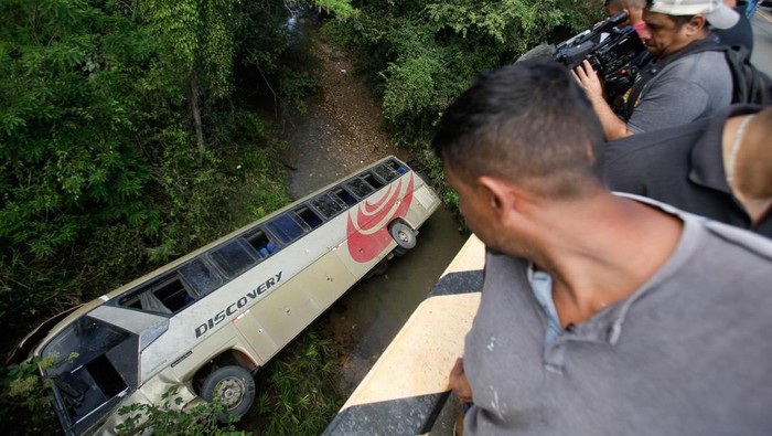 Tragis! Kecelakaan Bus di Honduras Renggut 11 Nyawa Tragis! Kecelakaan Bus di Honduras Renggut 11 Nyawa