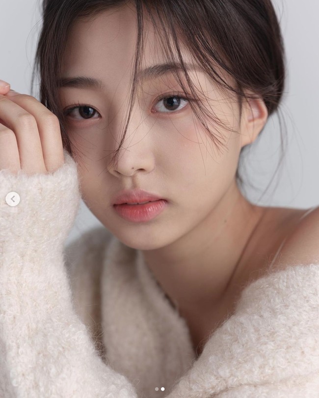 8 Foto Adik Jihyo Twice Yang Tak Kalah Cantik Eksis Jadi Model