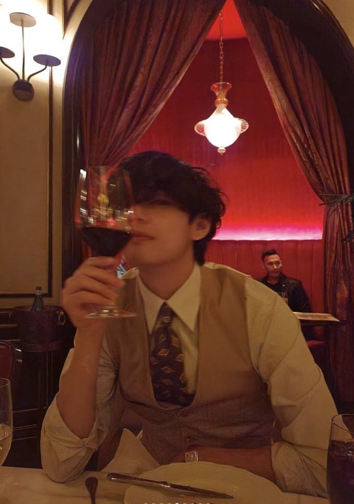 V BTS Resmi Wamil, Sebelumnya Pamer Momen Kulineran Seru