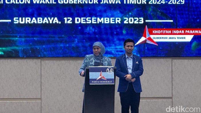 Khofifah Beri Sinyal Kembali Pinang Emil Dardak di Pilgub Jatim
