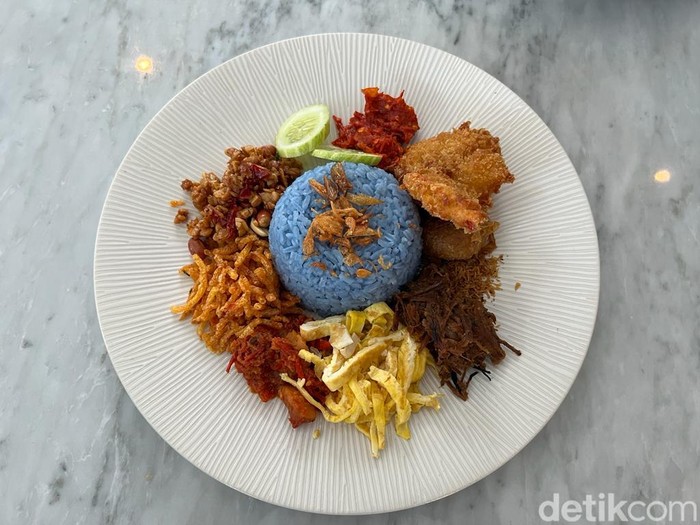 Sedap! Nasi Honje Crispy Confit Duck dan Nasi Gandul di Resto Nyaman