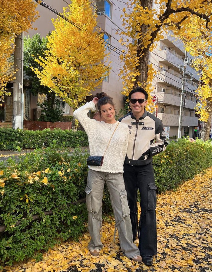 7 Foto Jefri Nichol Liburan Bareng Maria Theodore ke Jepang, Pamer ...