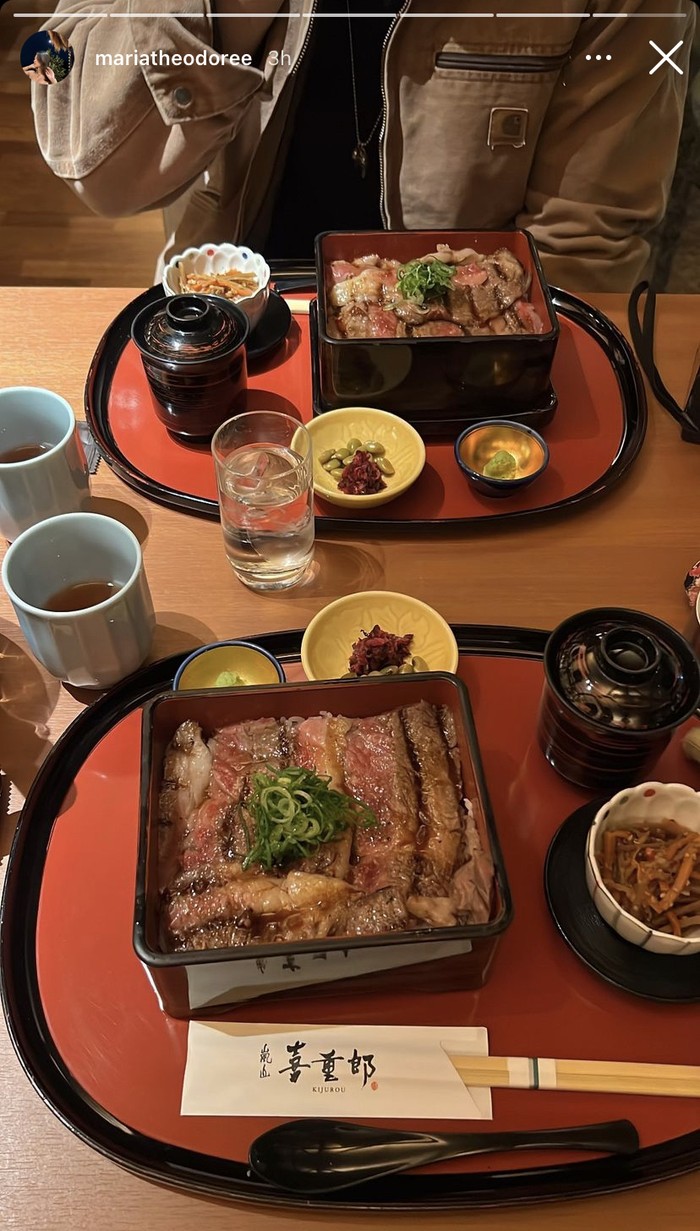 Liburan ke Jepang, Jefri Nichol dan Maria Theodore Santap Sashimi dan Wagyu