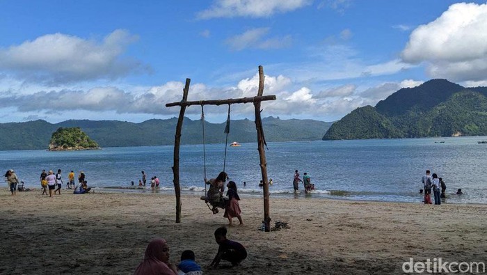 Panorama Indah Jalur Lintas Selatan Trenggalek-Tulungagung