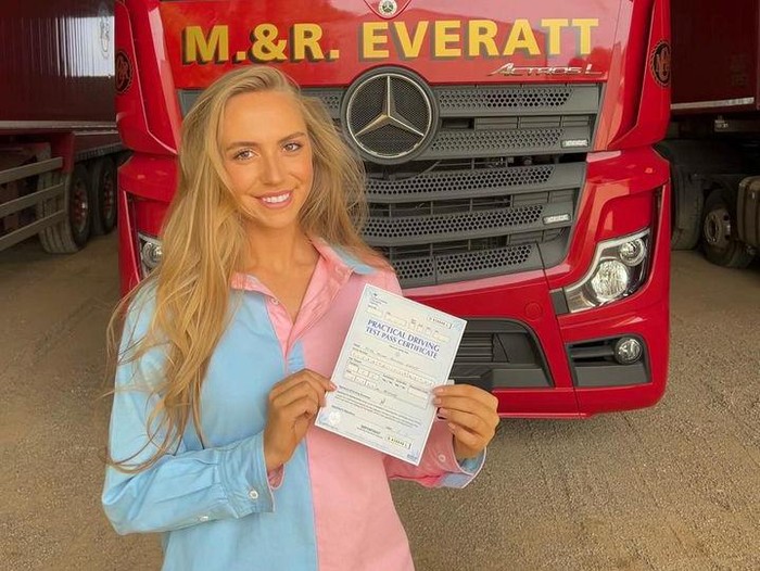 Potret Milly Everatt, Eks Ratu Kecantikan yang Banting Stir Jadi Sopir Truk