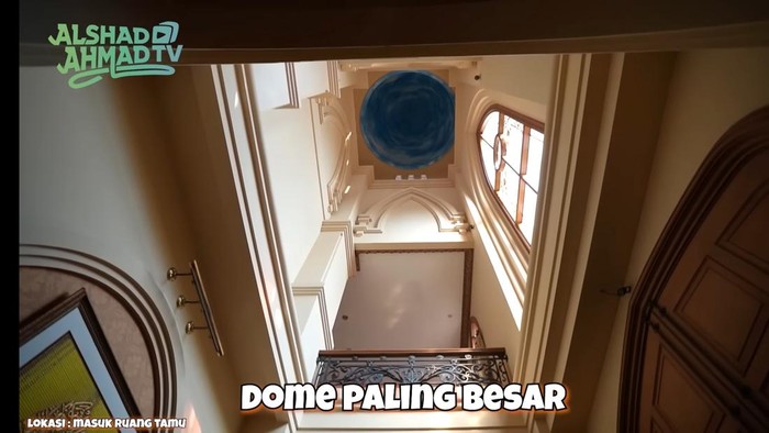 Potret Rumah Orang Tua Alshad Ahmad yang Dijual Rp 300 M, Bak Istana Eropa