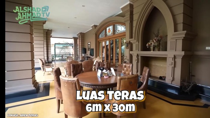 Potret Rumah Orang Tua Alshad Ahmad yang Dijual Rp 300 M, Bak Istana Eropa