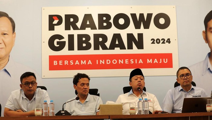TKN Beri Penjelasan Terkait Pemanggilan Gibran oleh Bawaslu Jakpus TKN Beri Penjelasan Terkait Pemanggilan Gibran oleh Bawaslu Jakpus