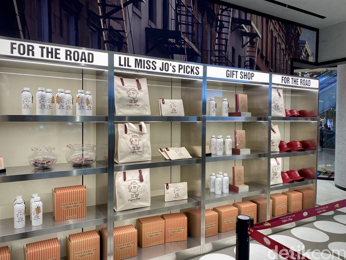 The Coach Coffee Shop Buka di Indonesia, Begini Suasananya!