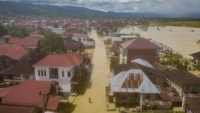 Penampakan Sungai Penuh di Jambi yang Kembali Dilanda Banjir