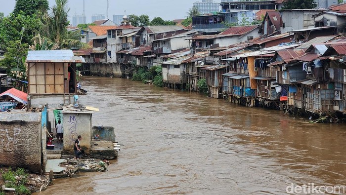 Normalisasi Sungai Ciliwung Kian Mendesak