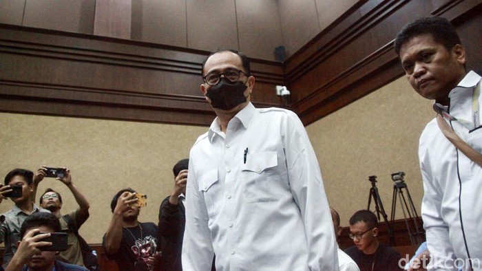 Rafael Alun Divonis 14 Tahun Penjara dan Denda Rp 500 Juta