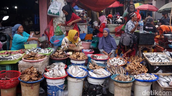 Potret Pasar Ikan Pabean Surabaya