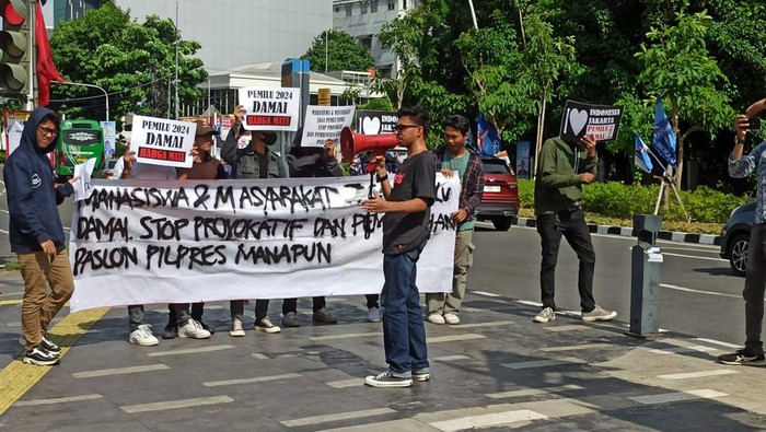 Aksi Gabungan Mahasiswa Ajak Masyarakat Ciptakan Pemilu Damai
