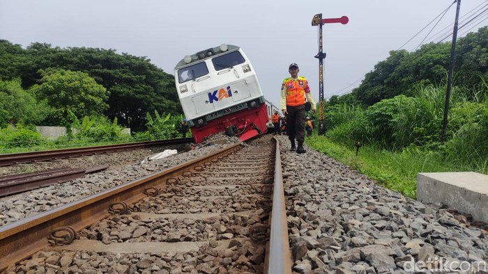 Penampakan KA Pandalungan yang Anjlok di Sidoarjo