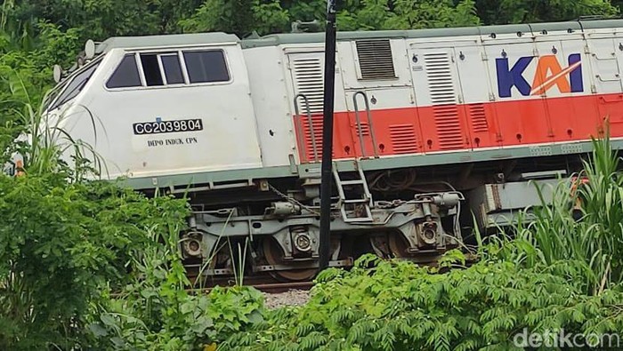 Kondisi KA Pandalungan yang Anjlok di Dekat Stasiun Tanggulangin