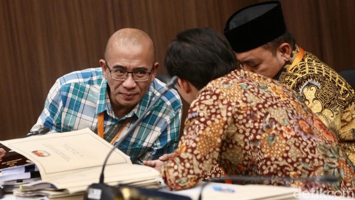 DKPP Gelar Sidang Pelanggaran Kode Etik KPU DKPP Gelar Sidang Pelanggaran Kode Etik KPU