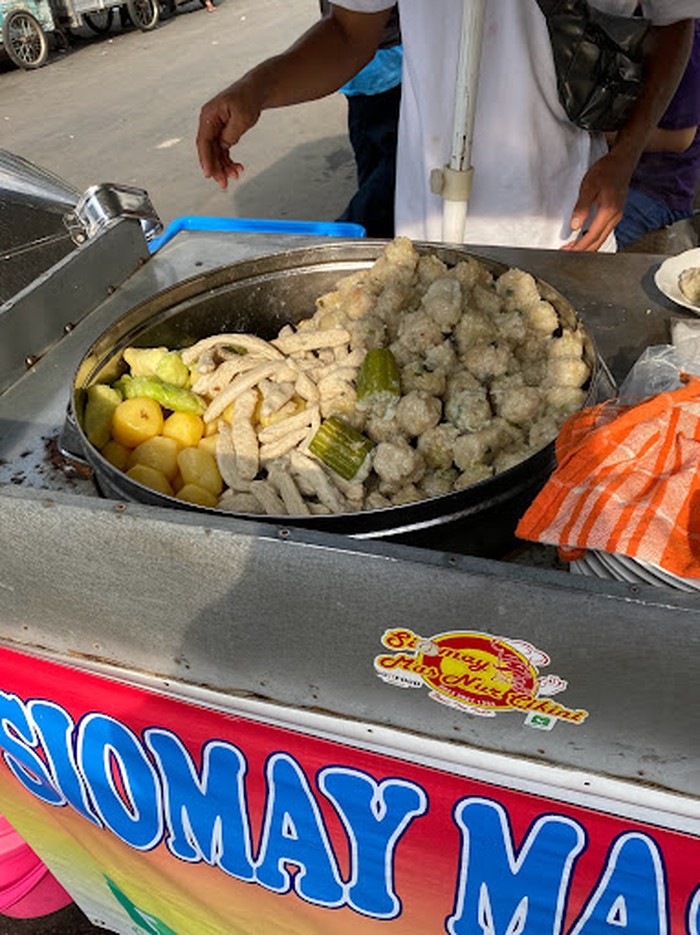 20 Siomay Gerobakan Rp 10 Ribu Ada di Sini!
