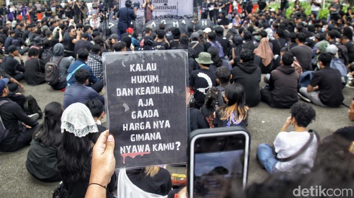 Potret 17 Tahun Aksi Kamisan di Depan Istana