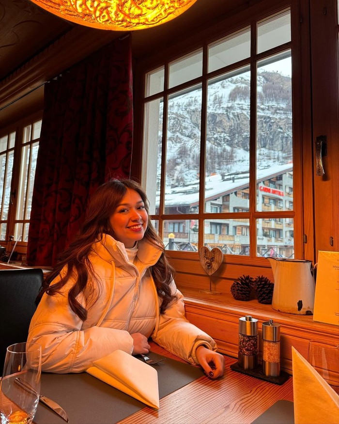 Serunya Rebecca Klopper Saat Kulineran di Barcelona dan Bali