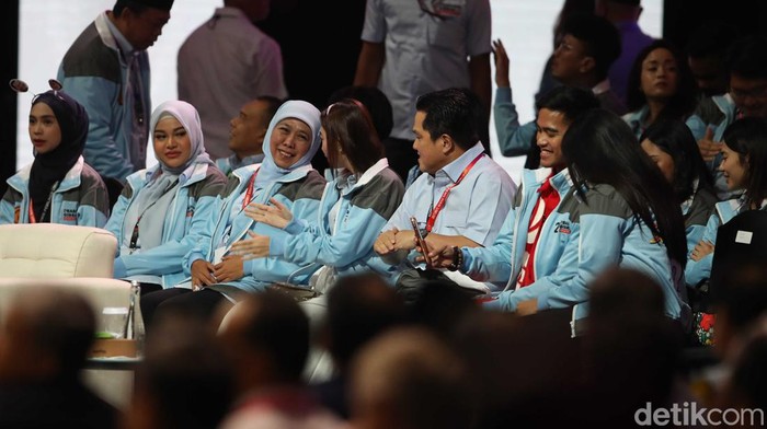 Erick, Kaesang, dan Khofifah Saling Gimik di Debat Cawapres Erick, Kaesang, dan Khofifah Saling Gimik di Debat Cawapres