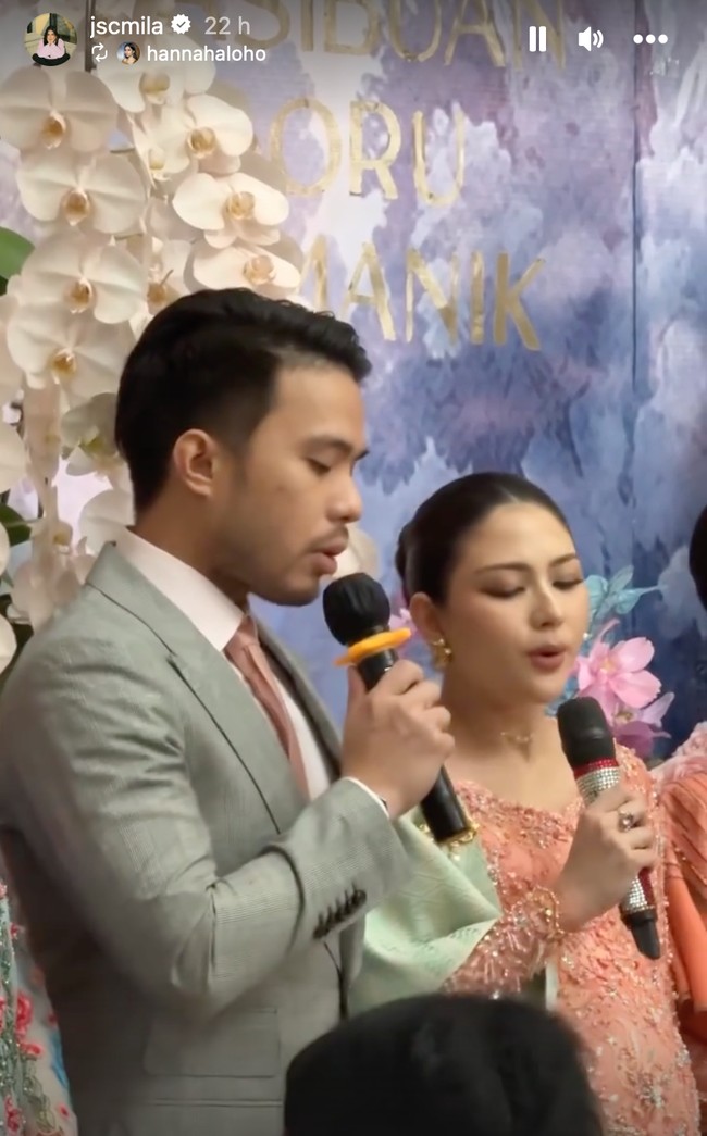 8 Foto Gaya Jessica Mila di Upacara Mambosuri, 7 Bulanan Adat Batak