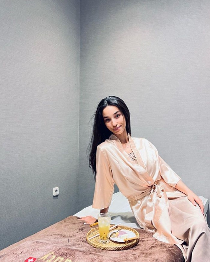 Vanessa Lima dan Eric Iskandar Makin Mesra Kulineran Berdua