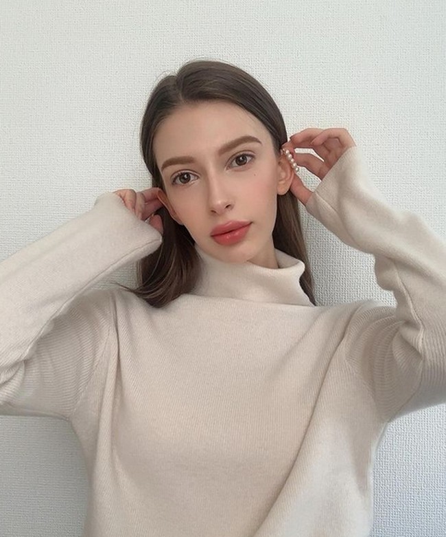 7 Potret Karolina Shiino, Wanita Ukraina yang Jadi Pemenang Miss Jepang ...