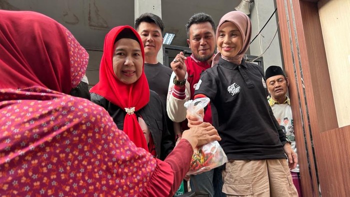 Blusukan di Pasar Induk Bondowoso, Atikoh Dicurhati Harga Pangan Naik Blusukan di Pasar Induk Bondowoso, Atikoh Dicurhati Harga Pangan Naik