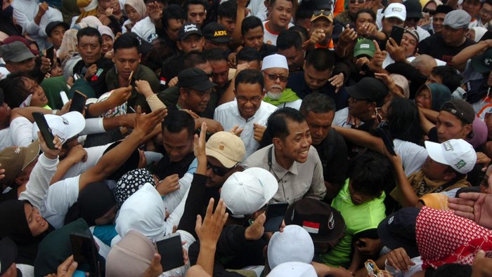 Potret Kemeriahan Kampanye Akbar Anies-Cak Imin di Tegal