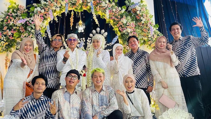 Senyum Bahagia Andika Kangen Band Nikah Kelima Kali