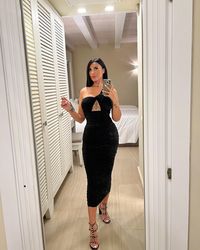 Potret Glamour Wanita yang Buktikan Dirinya Cucu Pendiri Lamborghini