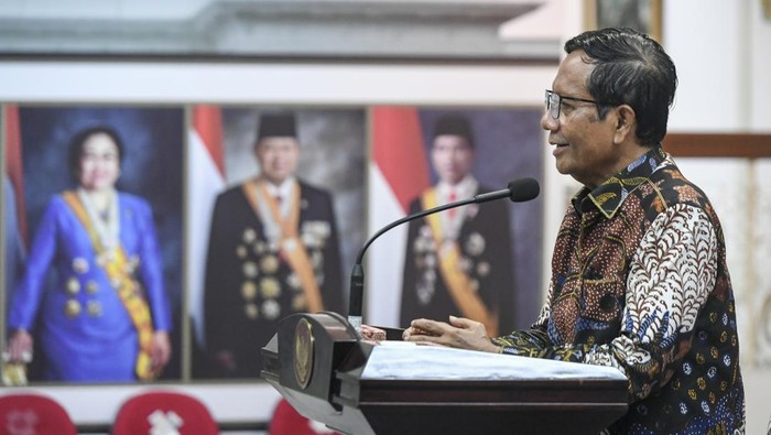 Foto: Mahfud Md Resmi Mengundurkan Diri dari Menko Polhukam