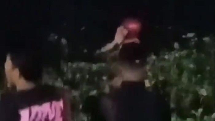 Viral Pelaku Pelecehan Lompat ke Waduk Borong Makassar Agar Tak Diamuk ... Viral Pelaku Pelecehan Lompat ke Waduk Borong Makassar Agar Tak Diamuk ...