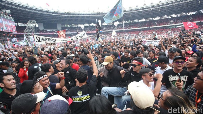 Slank hingga Kotak Meriahkan Konser Salam Metal 3 Menang Total